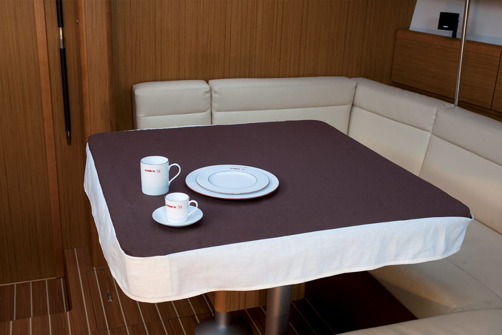 Nappes bateau et serviettes, linge de table bateau - CALVI - Victoria ...